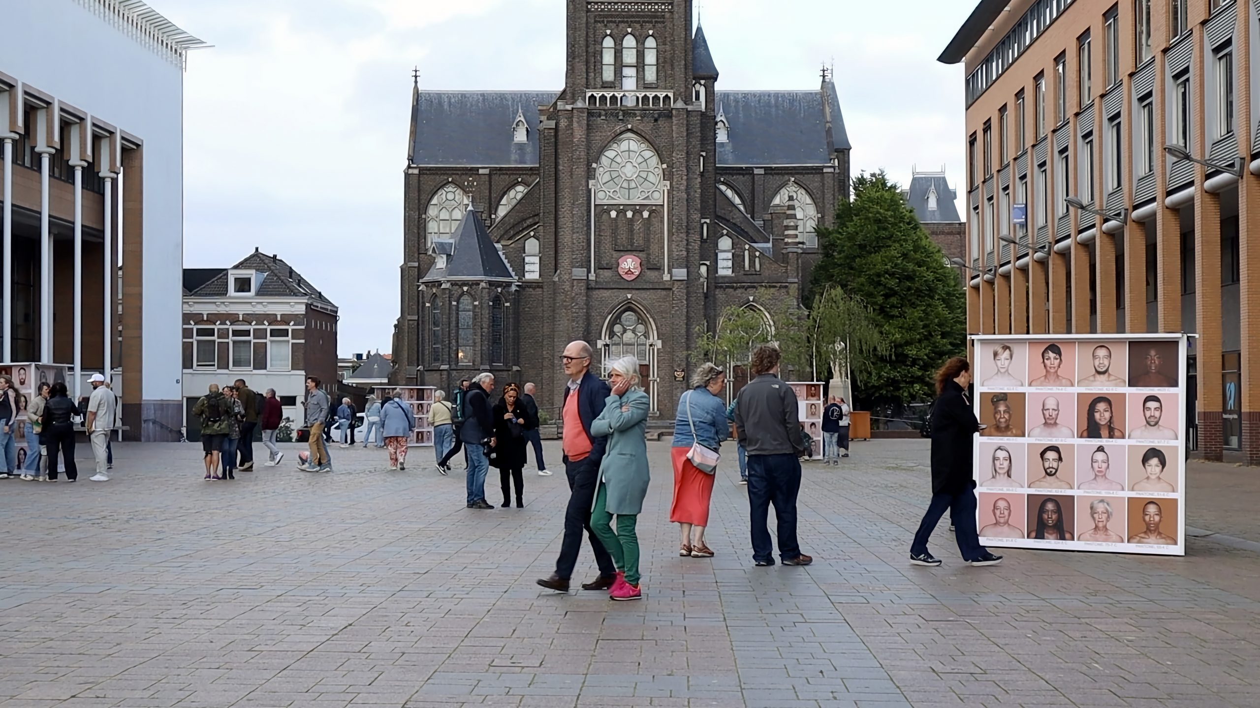 Humanæ: Kleuren van Schiedam — Angélica Dass